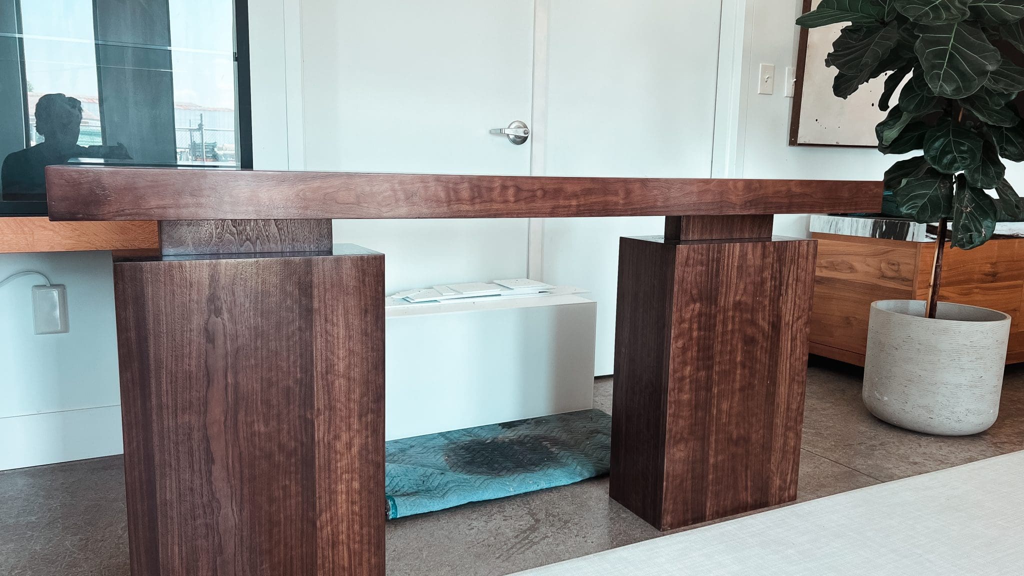 Tables - MDM Design Studio